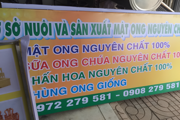 Biển quảng cáo bán mật ong, yếu tố cần có trong biển