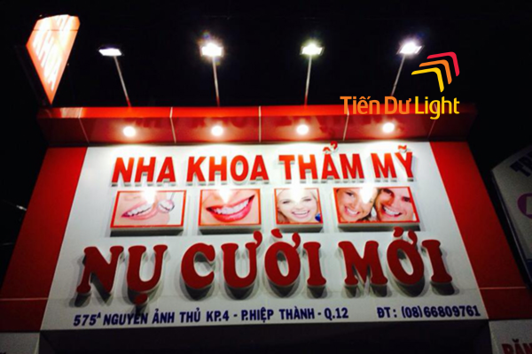 Các mẫu biển vẫy phòng khám mica, alu, in bạt, led bền đẹp